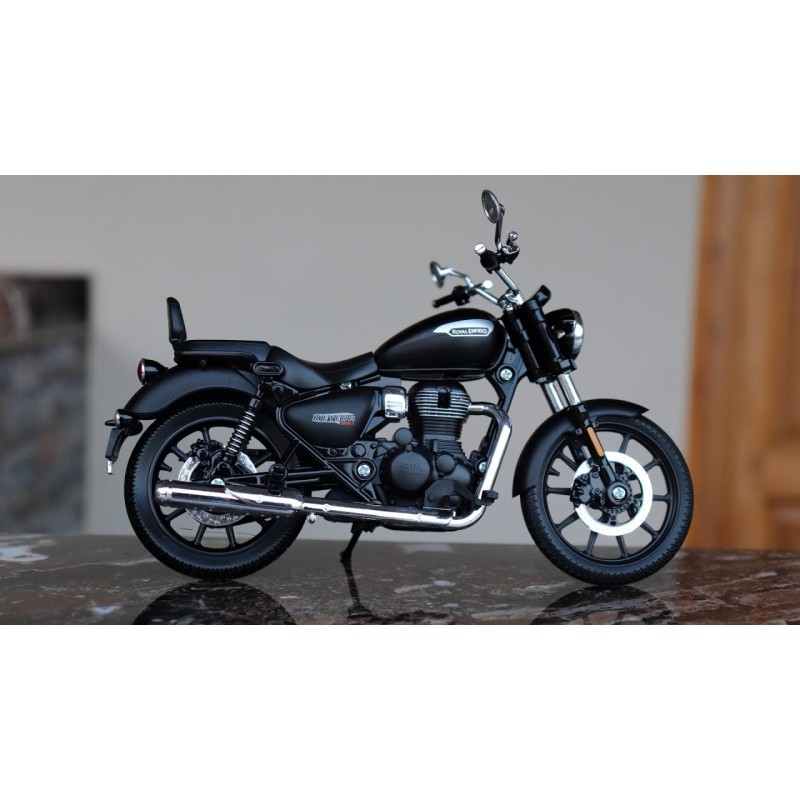 Scale 1:12 Model Meteor 350 Stellar Black